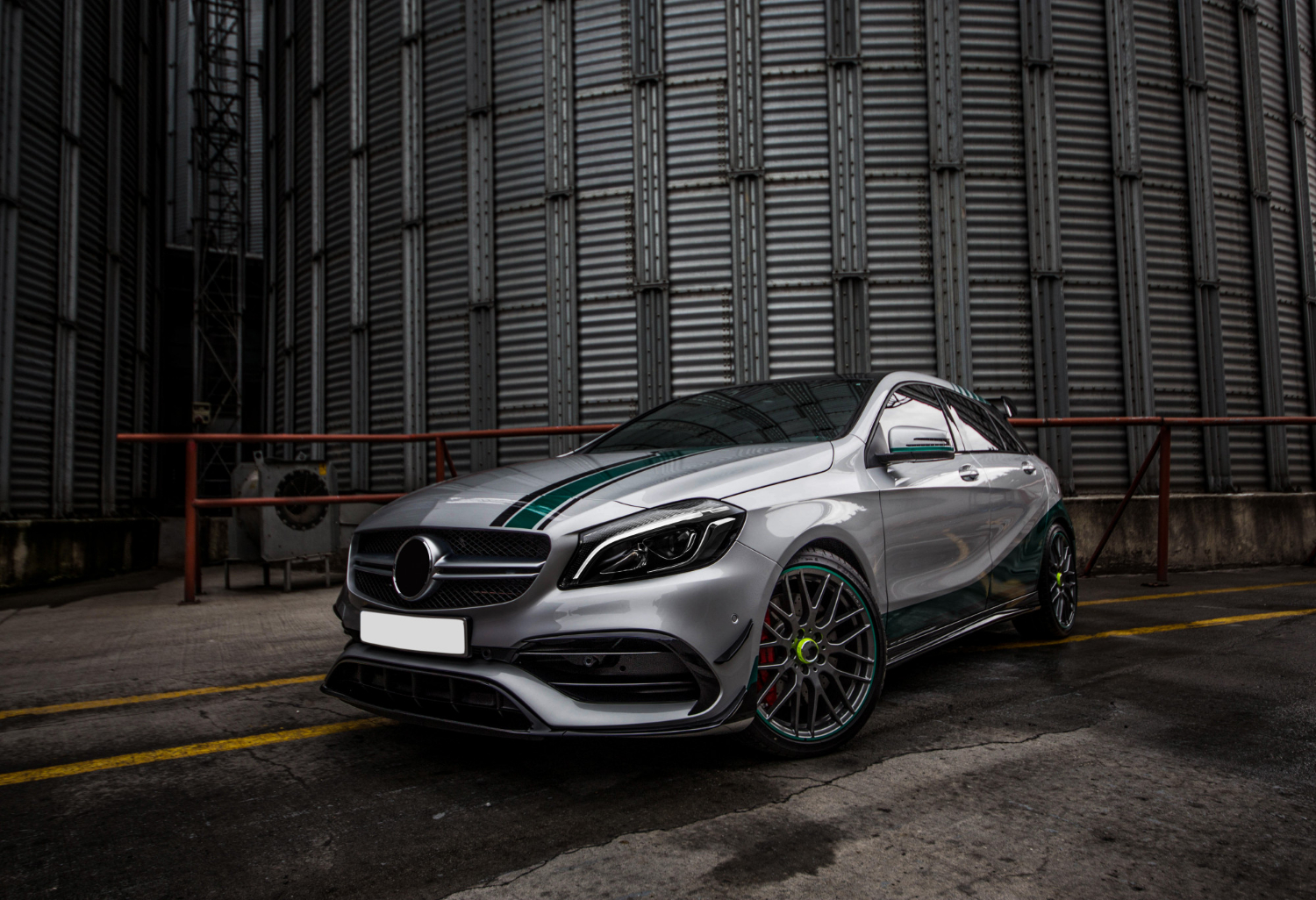 Mercedes-Benz Drivers Can Now Pay for Parking with In-Car Feature ...